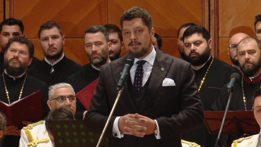 Concert de colinde și cîntece patriotice susținut de Grupul „Tronos” al ...