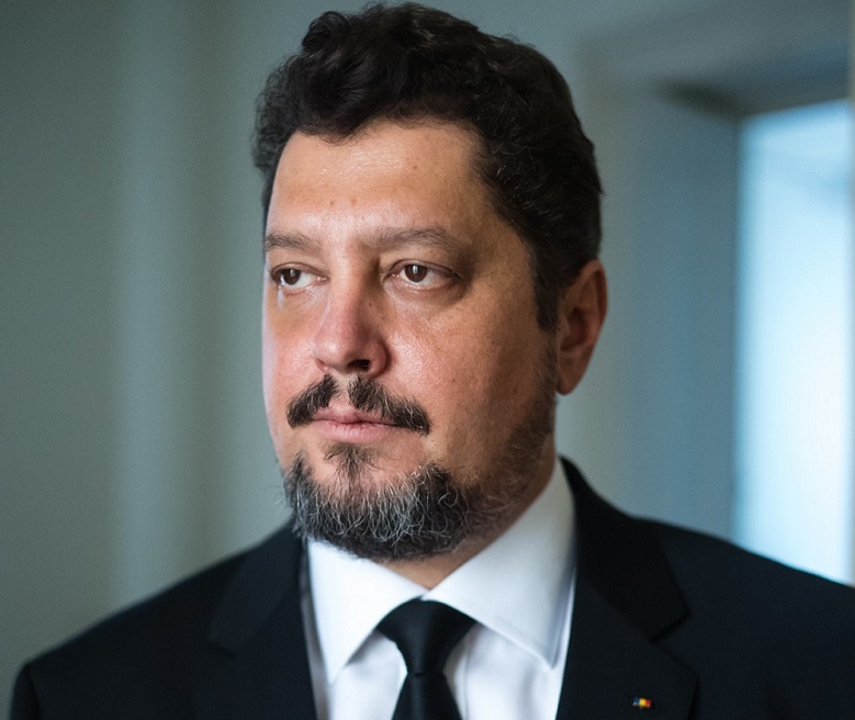 DACĂ ACUZATIILE LA ADRESA LUI CĂLIN GEORGESCU AR FI ADEVĂRATE, AR ...